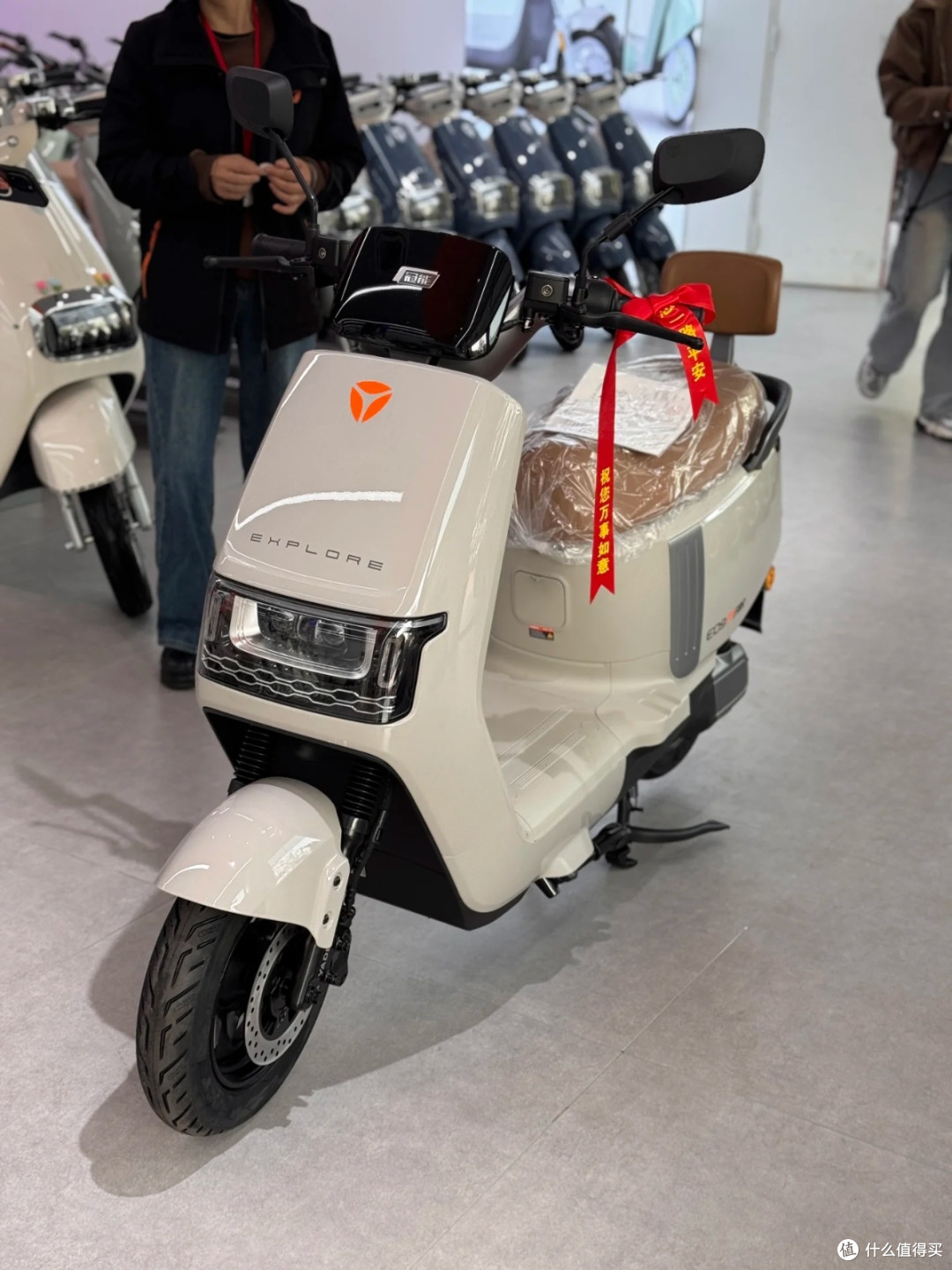 雅迪冠能E09：真的是性价比之王吗？_电动车整车_什么值得买