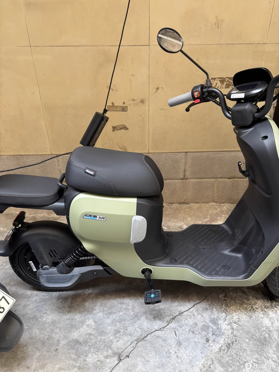 骑上我心爱的小电驴：九号电动 A2z 35C_电动车_什么值得买