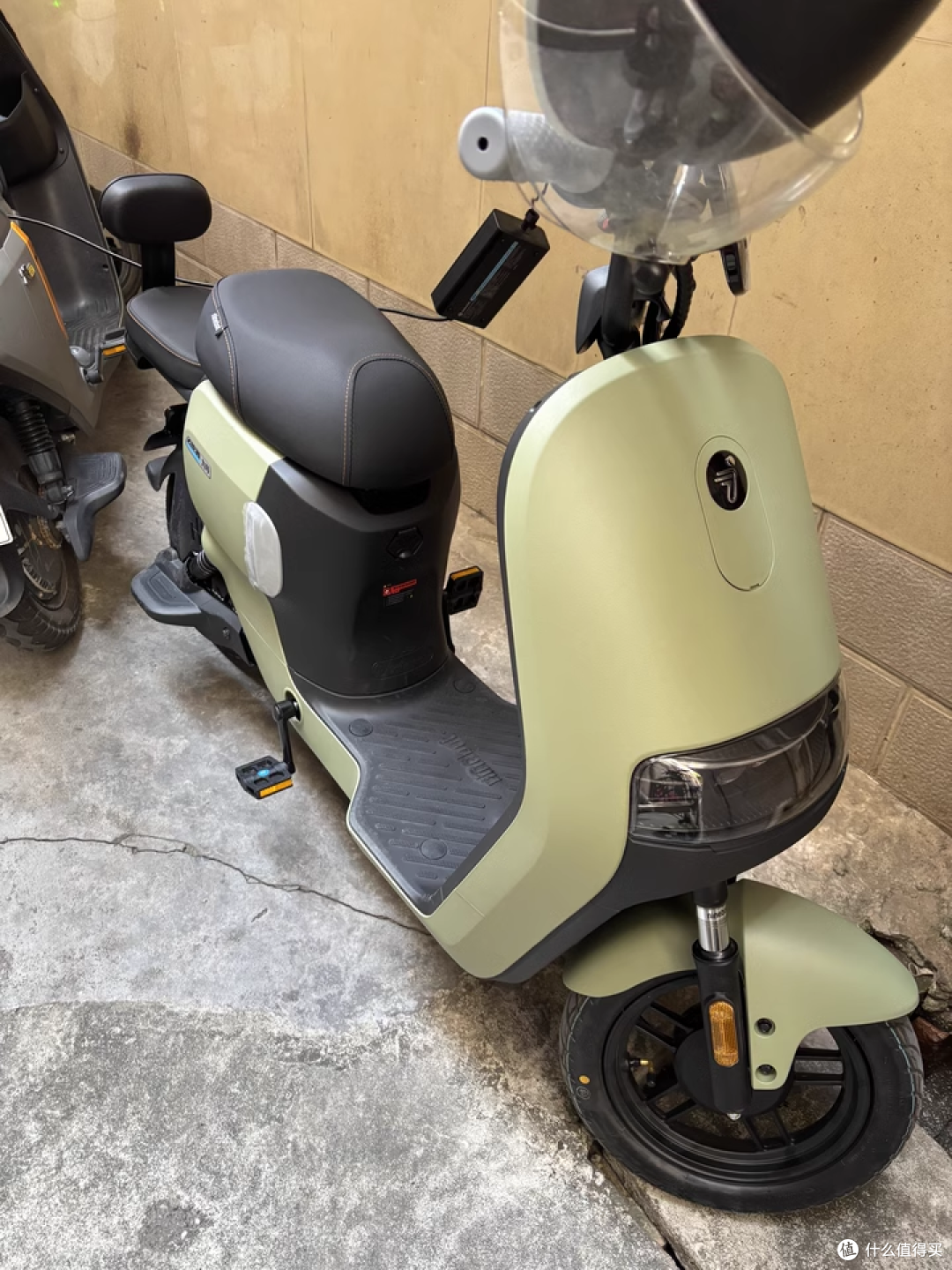 骑上我心爱的小电驴：九号电动 A2z 35C_电动车_什么值得买