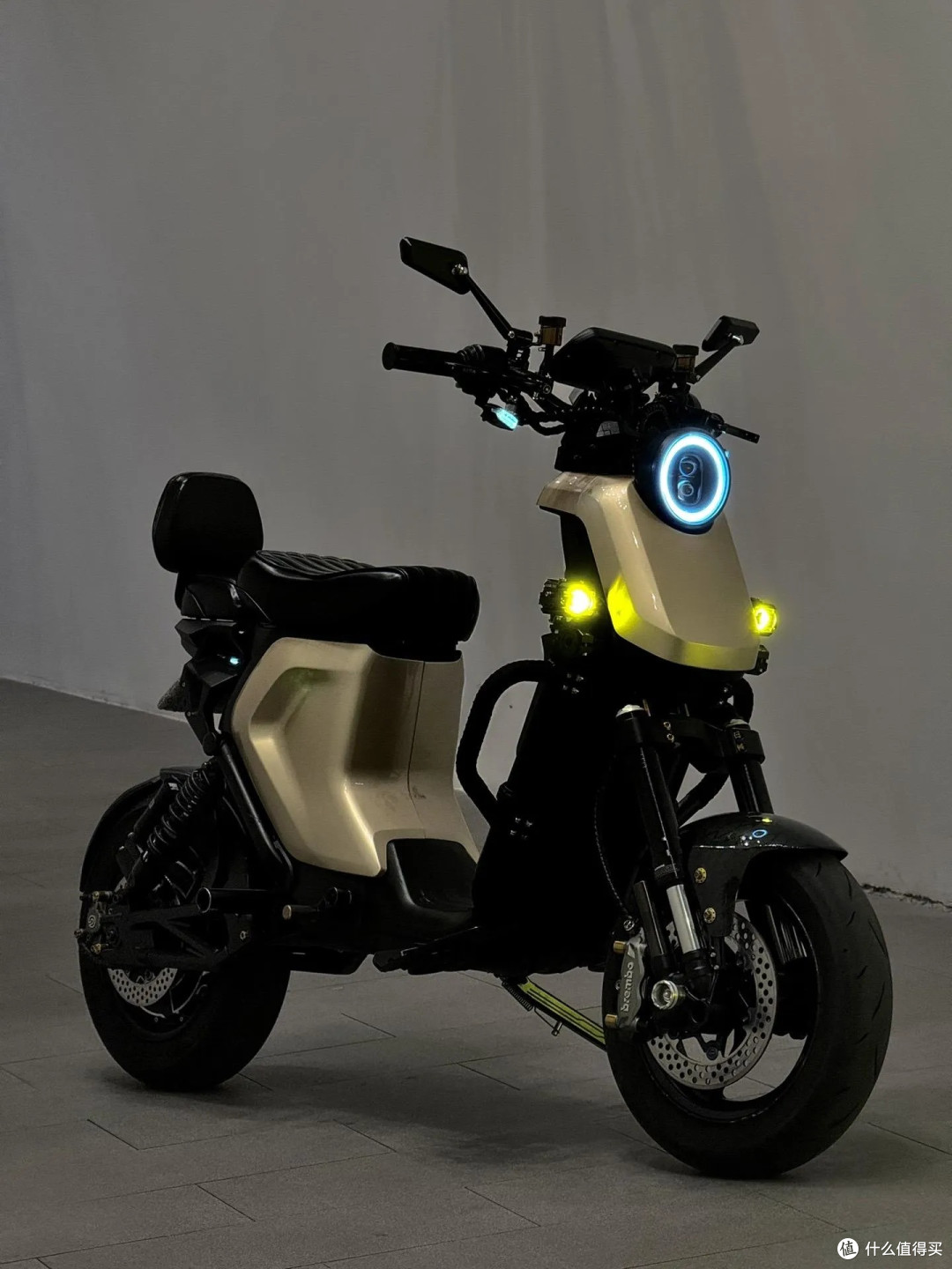 小牛电动Umax顶配版新国标电动自行车U3：绿色出行的智能选择_电动车_什么值得买