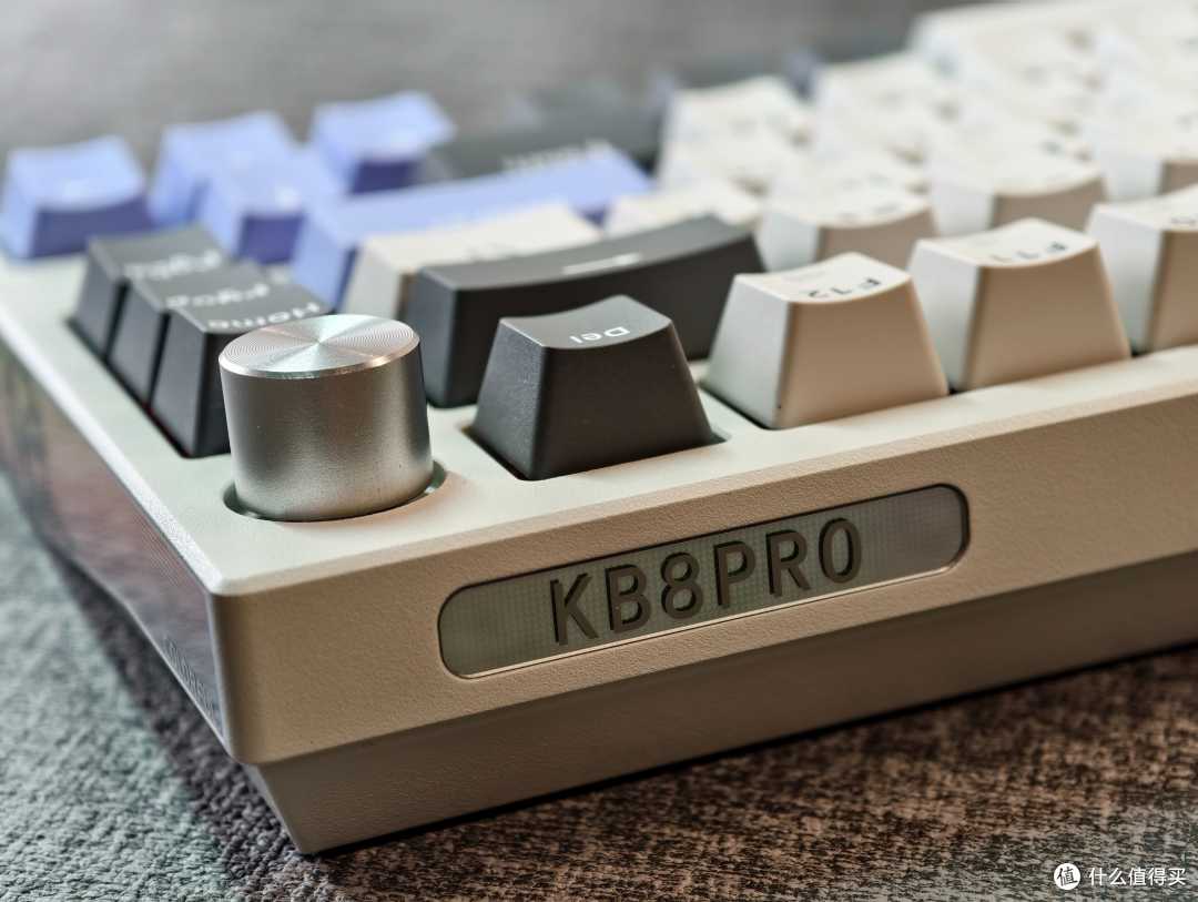 板卡大厂也玩新花样，上场直击二刺螈！——七彩虹KB8Pro体验分享_键盘_什么值得买