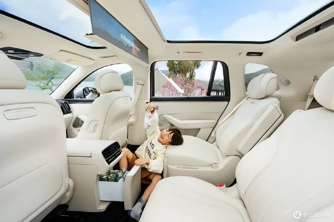 预算有限偏好科技感，问界M8/腾势N9/领克900怎么选？追求智驾与续航还是性能与豪华_SUV_什么值得买