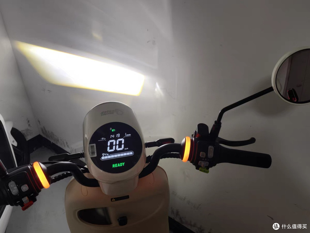 九号Q85C：智能与舒适兼备的城市出行利器 _电动车_什么值得买