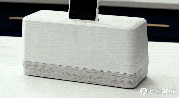 CES展会上的Swippitt Hub：手机充电新方式_移动电源_什么值得买