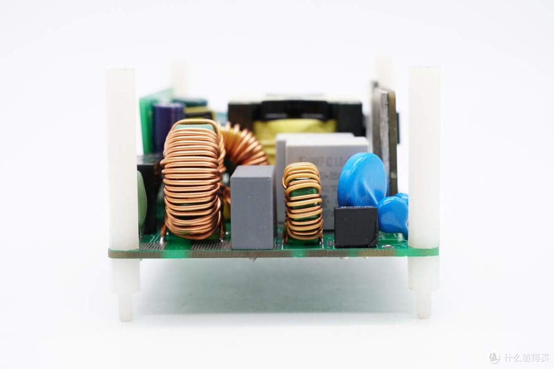 满载转换效率达99%，梵塔300W氮化镓图腾柱PFC方案解析_充电器_什么值得买