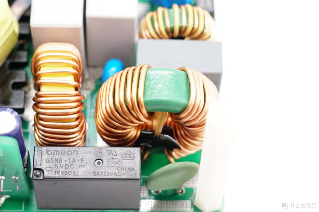 满载转换效率达99%，梵塔300W氮化镓图腾柱PFC方案解析_充电器_什么值得买