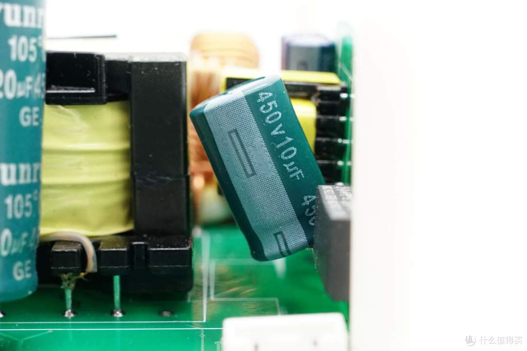 满载转换效率达99%，梵塔300W氮化镓图腾柱PFC方案解析_充电器_什么值得买