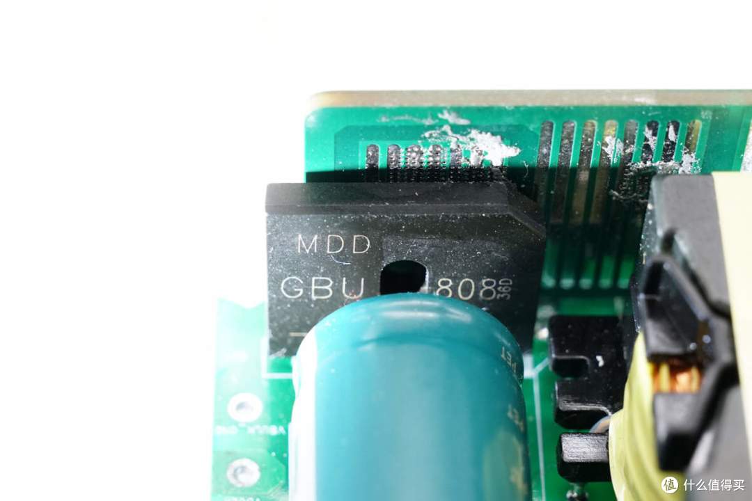 满载转换效率达99%，梵塔300W氮化镓图腾柱PFC方案解析_充电器_什么值得买