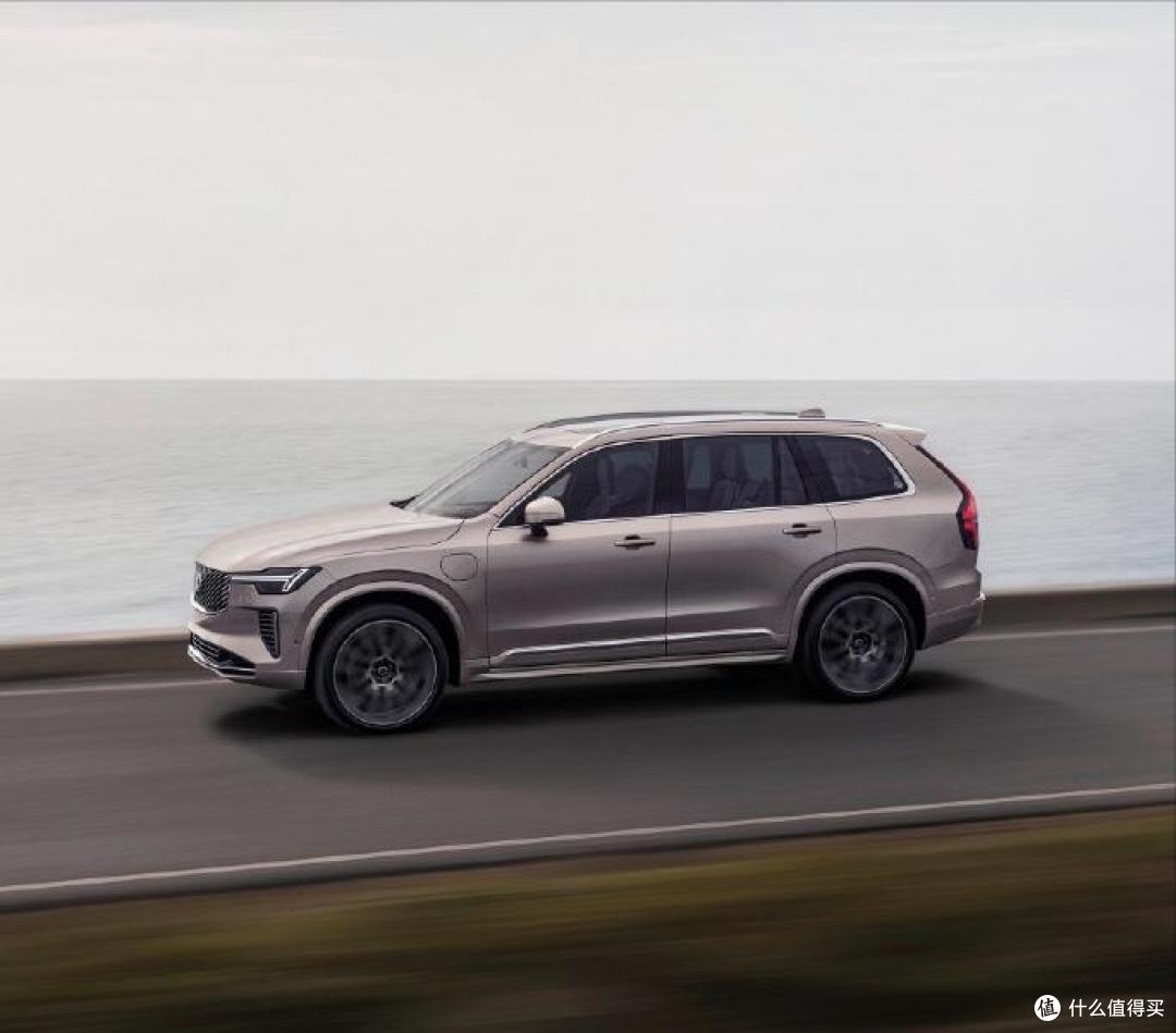 这价格居然不是5.2全尺寸？47.9万起！沃尔沃2025款XC90进口大六座SUV上市_SUV_什么值得买