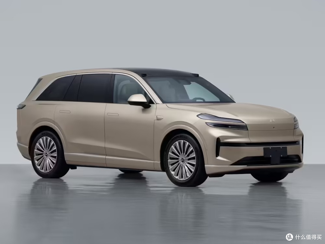 尺寸非常大啊！5145mm车身+3110mm轴距，可选双电机版本，蔚来乐道L90官图发布_新能源车_什么值得买