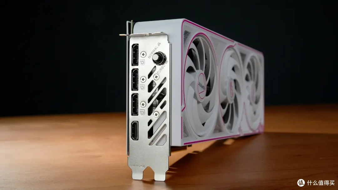 甜品上桌！七彩虹iGame RTX 5060 Ti Ultra W OC_显卡_什么值得买