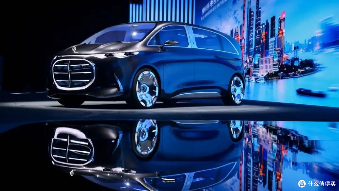 奔驰发布 MPV 概念车，蝴蝶形状方向盘，前脸长了「8 块腹肌」_新能源车_什么值得买