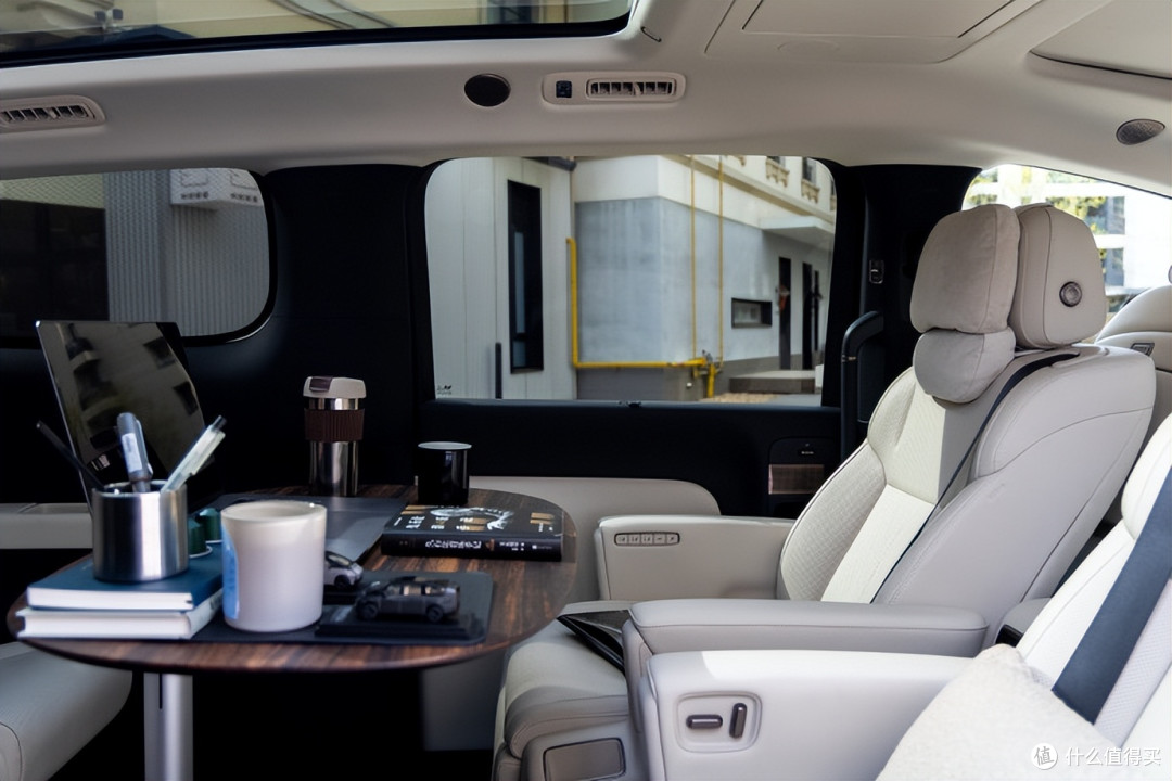 贵3万也不算多，55.98万元，理想MEGA Home 家庭特别版MPV发布_MPV_什么值得买