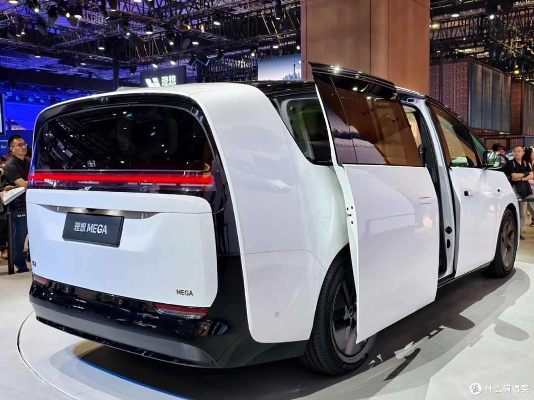贵3万也不算多，55.98万元，理想MEGA Home 家庭特别版MPV发布_MPV_什么值得买