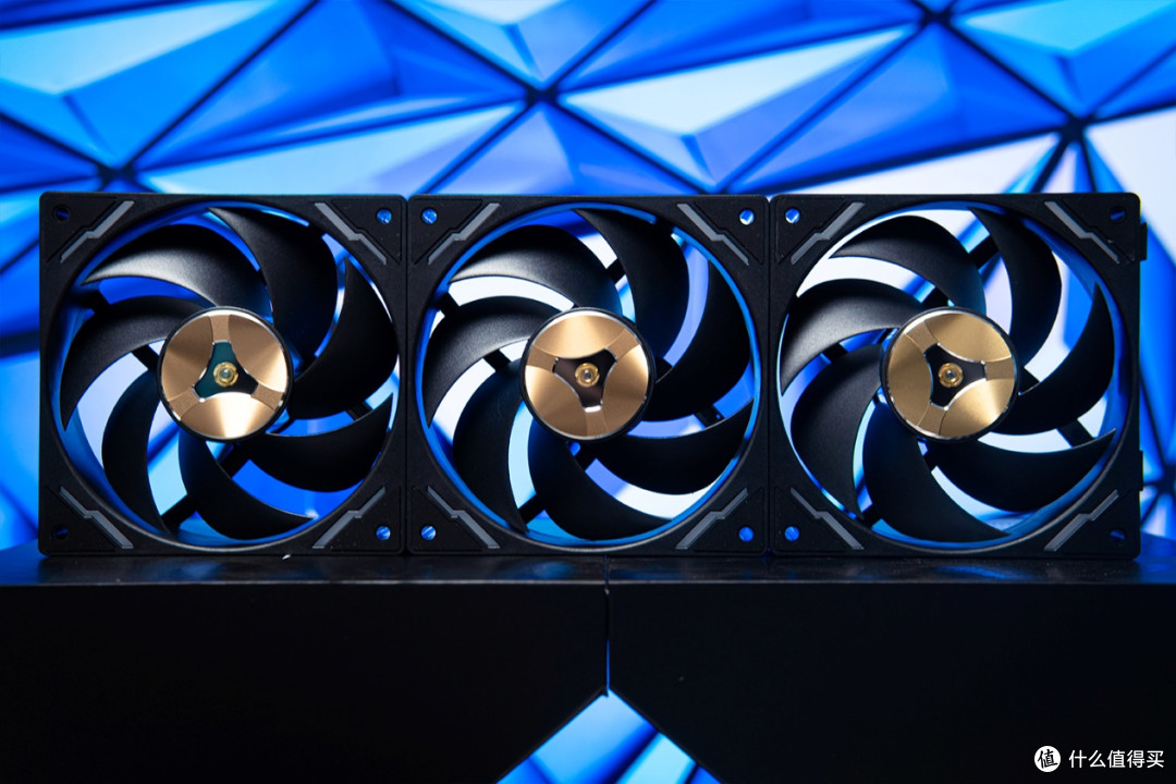 高性能高颜值，钛钽LG700 PRO +乔思伯D400装机展示_显卡_什么值得买