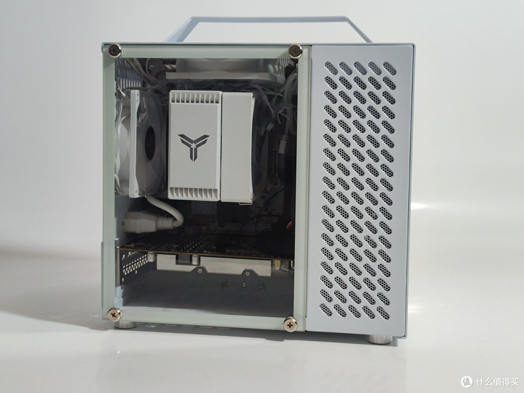 itx 纯白 性价比？我全都要！笨牛u35装机推荐_机箱_什么值得买
