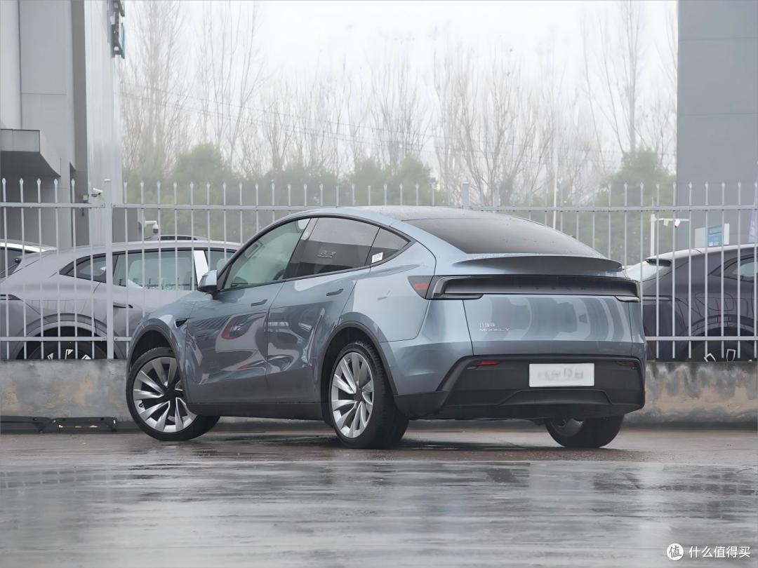 新款Model Y 到底怎么样？别光听4S店说，看看这5位车主怎么说_新能源车_什么值得买