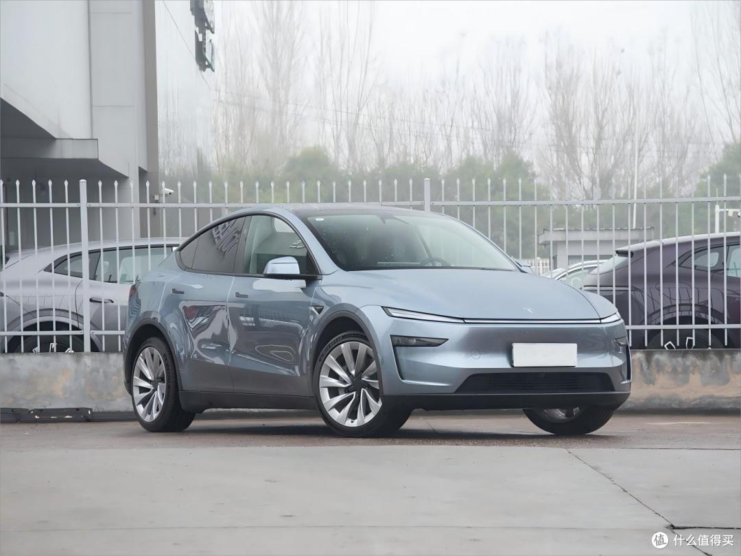 新款Model Y 到底怎么样？别光听4S店说，看看这5位车主怎么说_新能源车_什么值得买