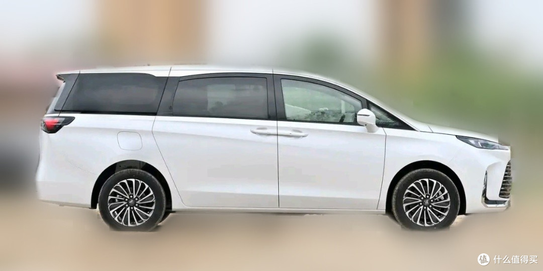 GL8陆尚新车情报：关注E5却买了陆尚，提车流程向新势力靠拢_MPV_什么值得买