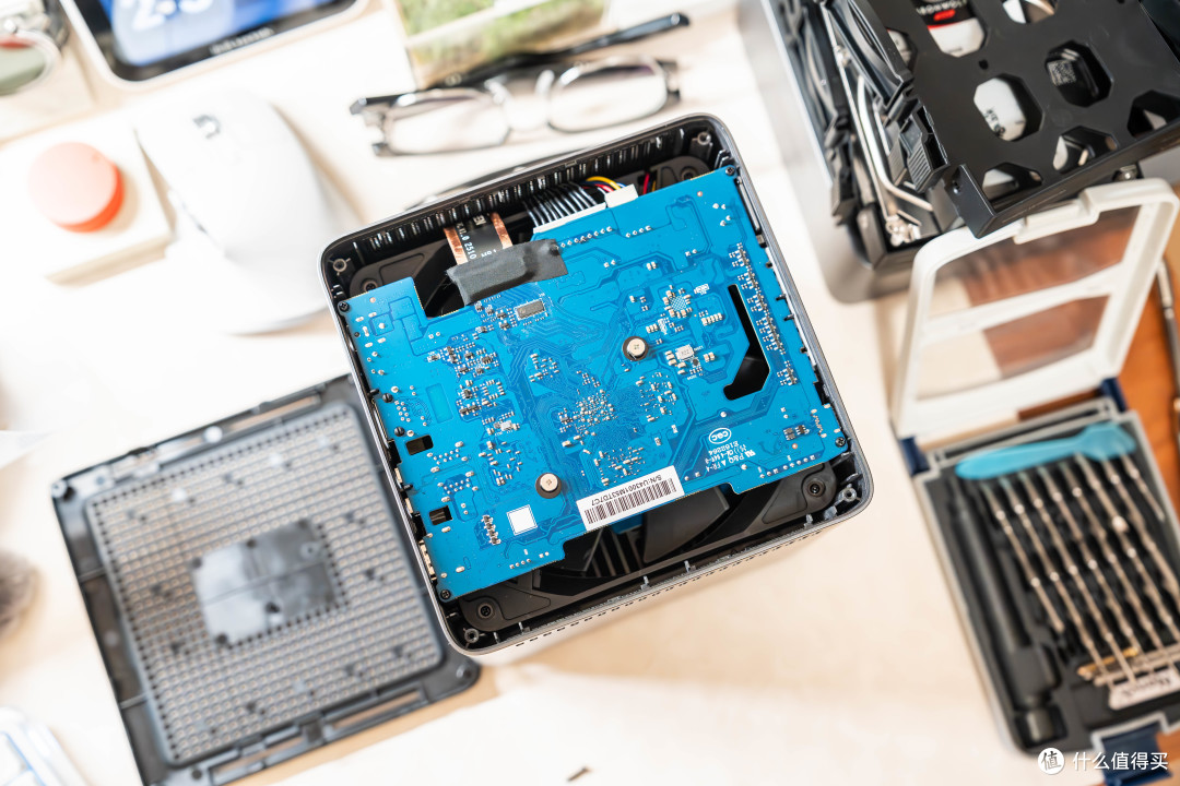 年轻人的第一台四盘位NAS？绿联DH4300 Plus首发深度评测_网络存储_什么值得买