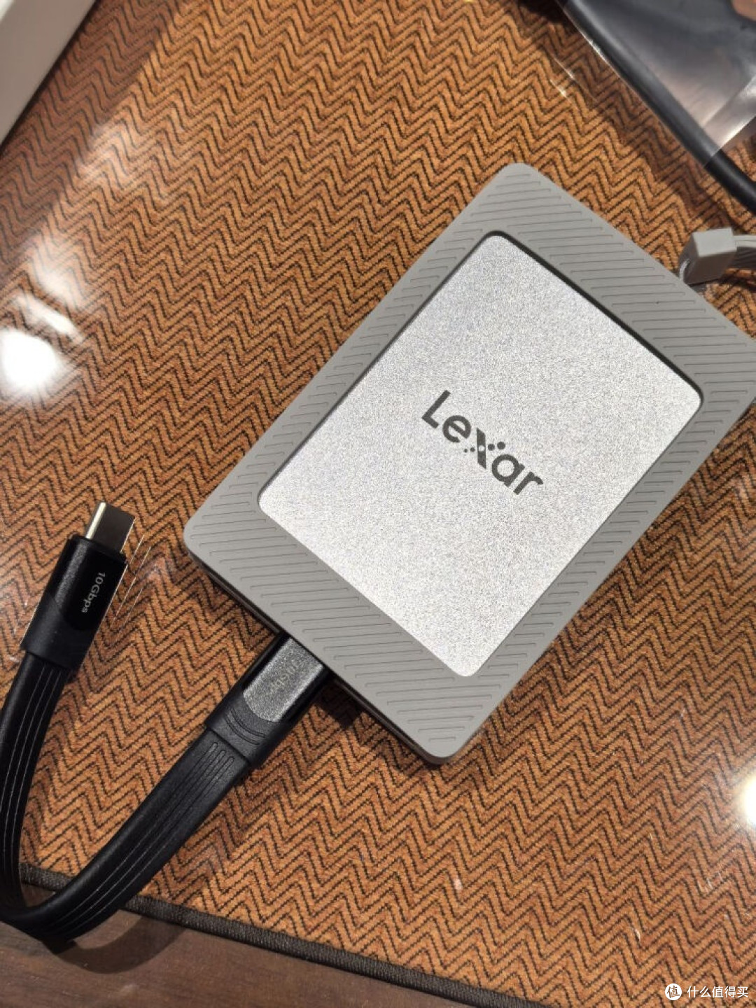 高效与便携的完美融合：Lexar ES4 2TB移动固态硬盘深度体验_硬盘_什么值得买