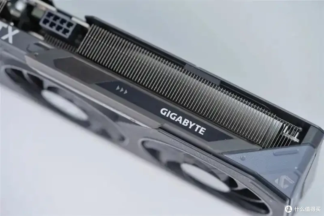 技嘉RTX 5060 Ti GAMING OC 16GB魔鹰显卡评测：DLSS 4游戏利器_显卡_什么值得买