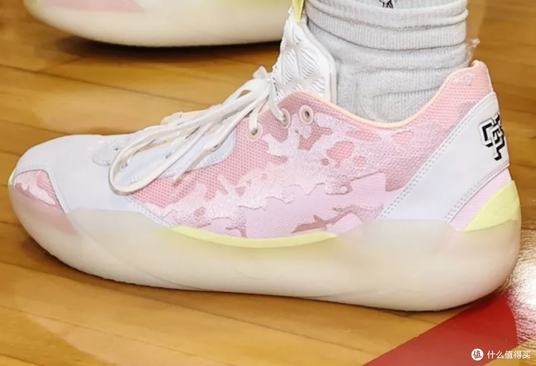 乔丹1年4千万复出！AJ40还愁卖？_篮球鞋_什么值得买