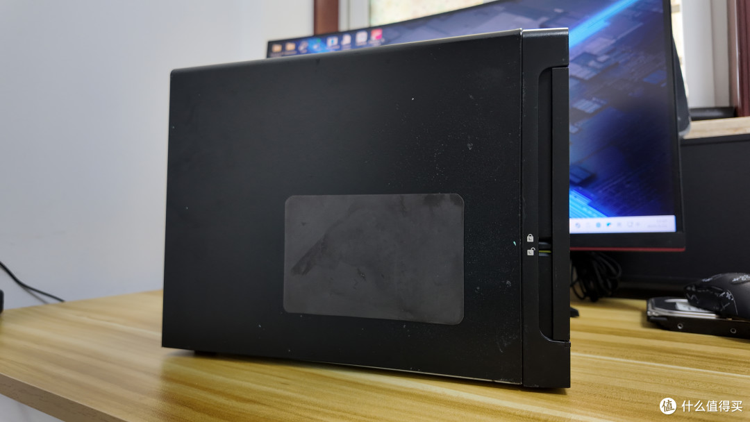 超绝四盘位NAS机箱推荐-迎广MS04，完美升级家庭存储服务器。_机箱_什么值得买