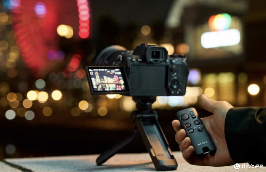 索尼发布新款多功能手柄：GP-VPT3，Vlog相机用户必换？_相机_什么值得买