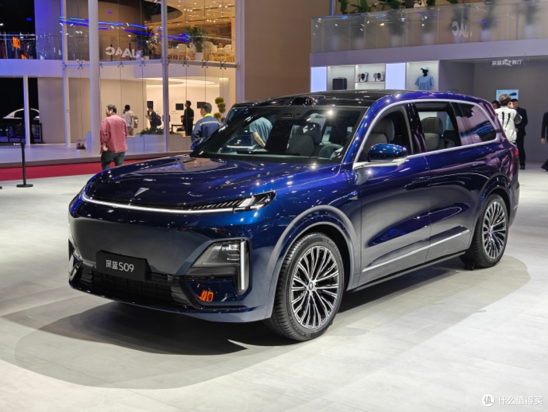 23.99万起步！深蓝S09发布，华为站台的六座SUV能否撼动问界M9？_SUV_什么值得买