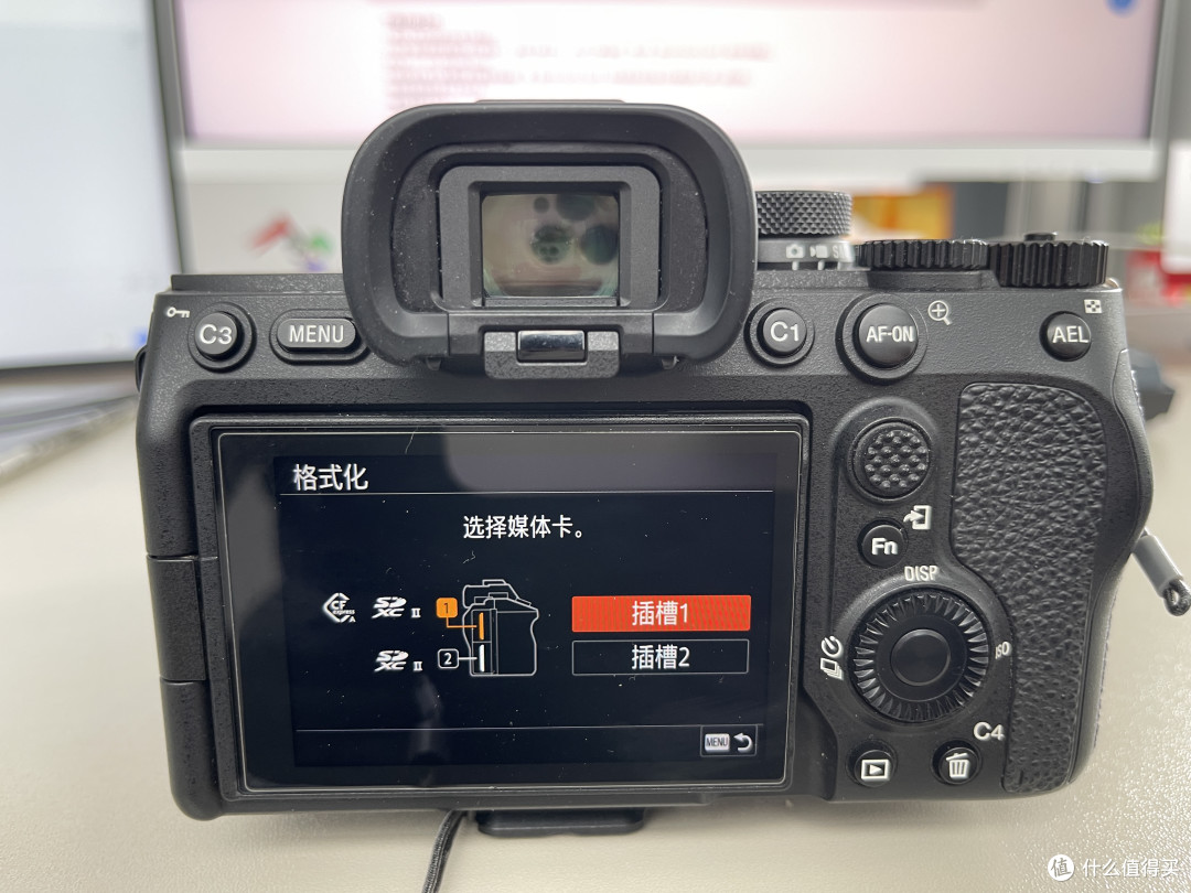 索尼A7M4升级5.0固件，天天提示，升级还减弱第三方镜头对焦？_单电相机_什么值得买