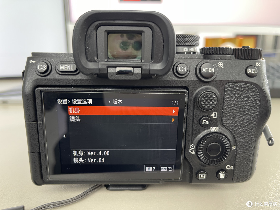 索尼A7M4升级5.0固件，天天提示，升级还减弱第三方镜头对焦？_单电相机_什么值得买