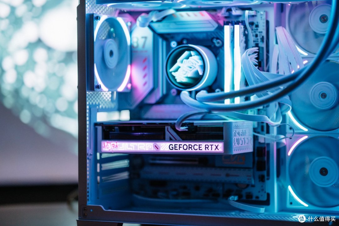 iGame RTX 5060 Ultra W DUO显卡评测：主流新进阶，甜点级质变_显卡_什么值得买