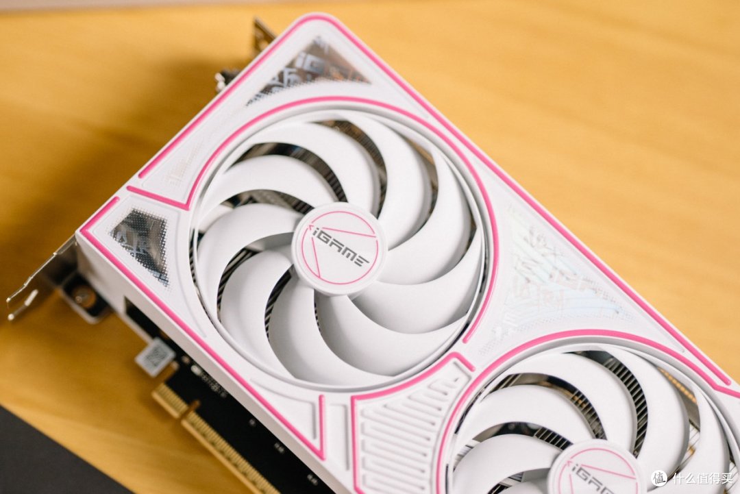 iGame RTX 5060 Ultra W DUO显卡评测：主流新进阶，甜点级质变_显卡_什么值得买