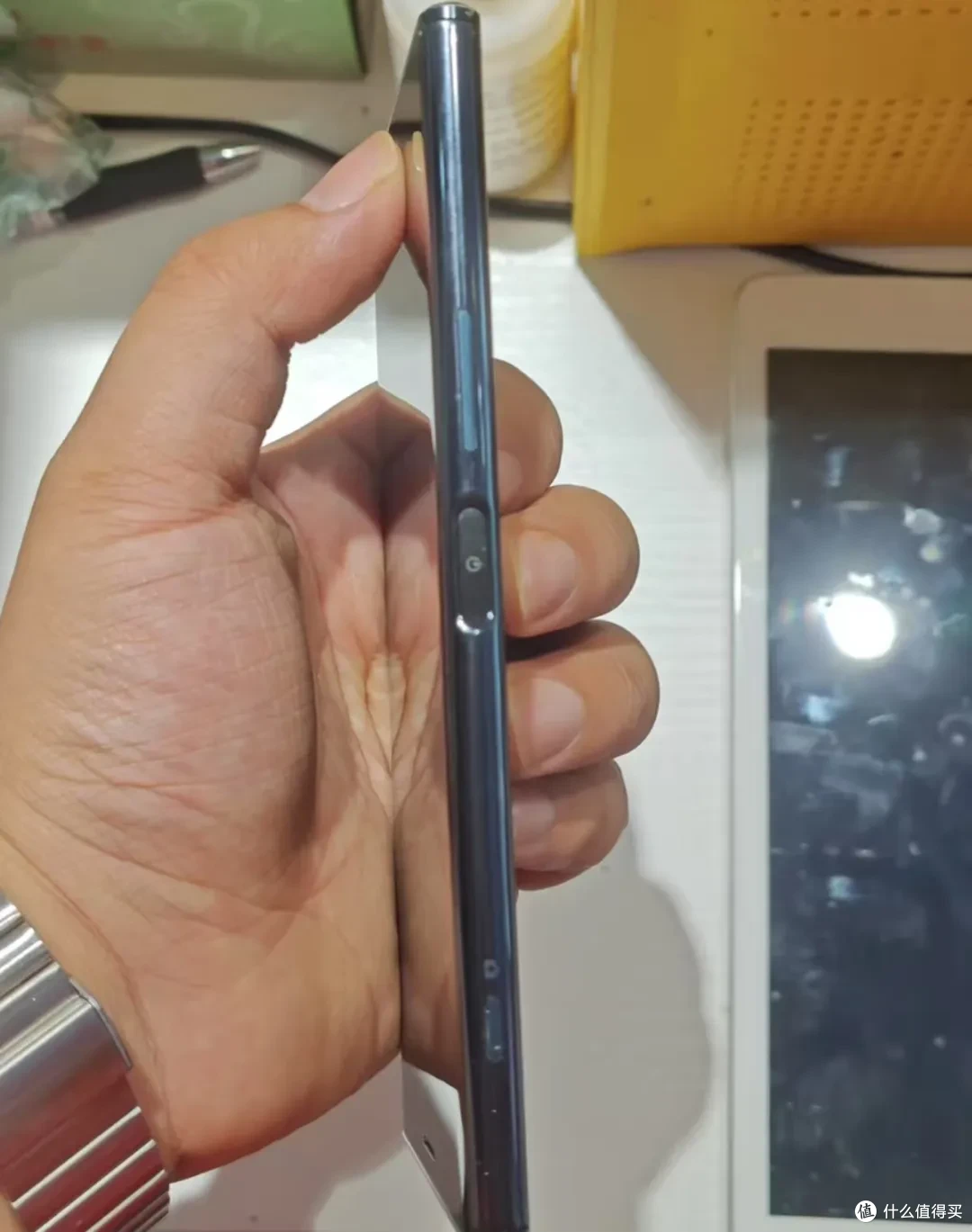 180元的日版骁龙835手机，还是4K LCD屏幕，支持IP68防水_手机_什么值得买