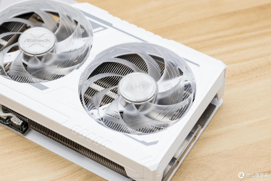 定位60的甜品混战！RX 9060XT 8G/16G首发测评_显卡_什么值得买