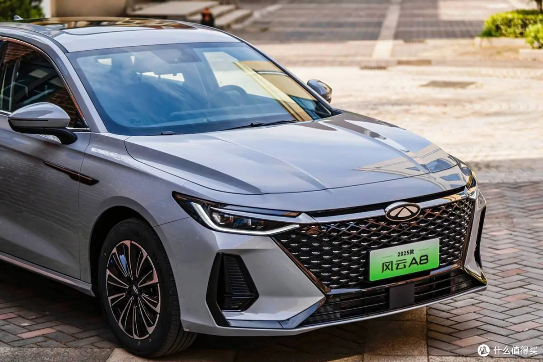 这价位买1.5T太狠了！7.99万起，2025款奇瑞风云 A8插混轿车上市_新能源车_什么值得买