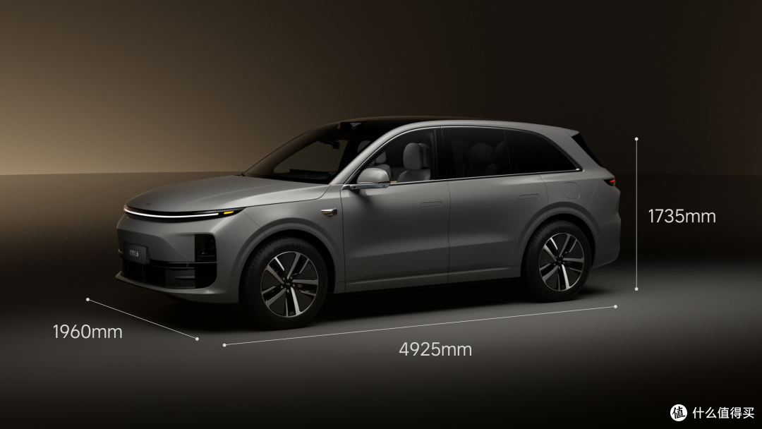 30万级SUV终极对决：理想L7凭何碾压问界M8？_SUV_什么值得买