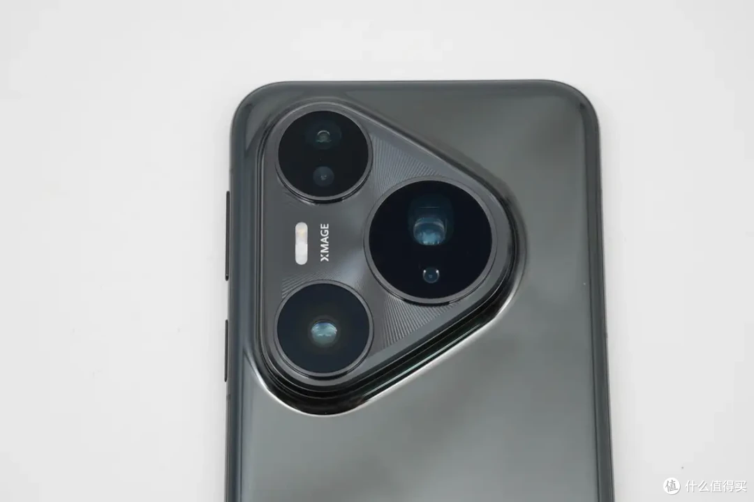 华为 Pura80 Pro + 全面评测：性能、屏幕、影像全维度旗舰表现_充电器_什么值得买