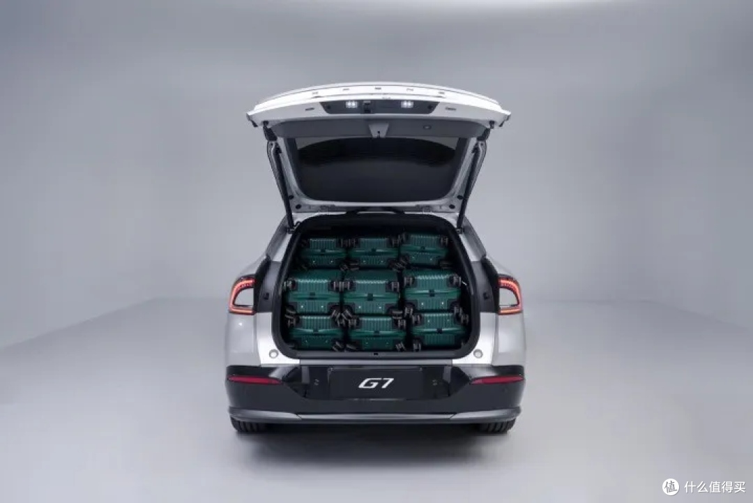 23.58 万元！小鹏 G7 正式亮相，全球首款 L3 算力的 AI 汽车_新能源车_什么值得买