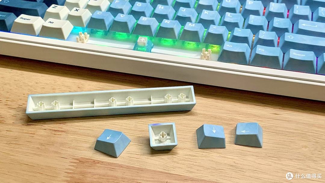 ATK A87 Pro极地雪：Gasket结构+极地狐轴，200元档全能机械键盘_键盘_什么值得买