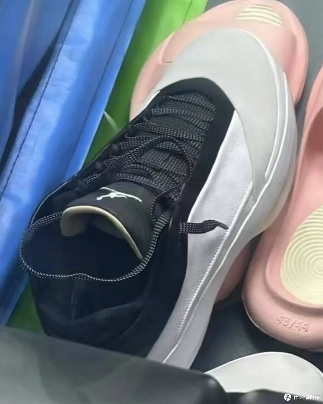 AJ40，就这？爱逛奥莱的我有点慌！_休闲运动鞋_什么值得买