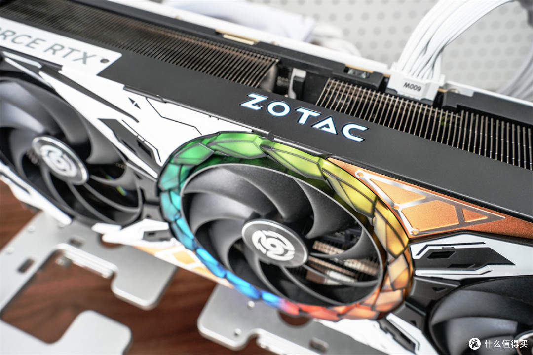 索泰（ZOTAC）GEFORCE RTX 5070Ti 16GB天启OC显卡测试_显卡_什么值得买