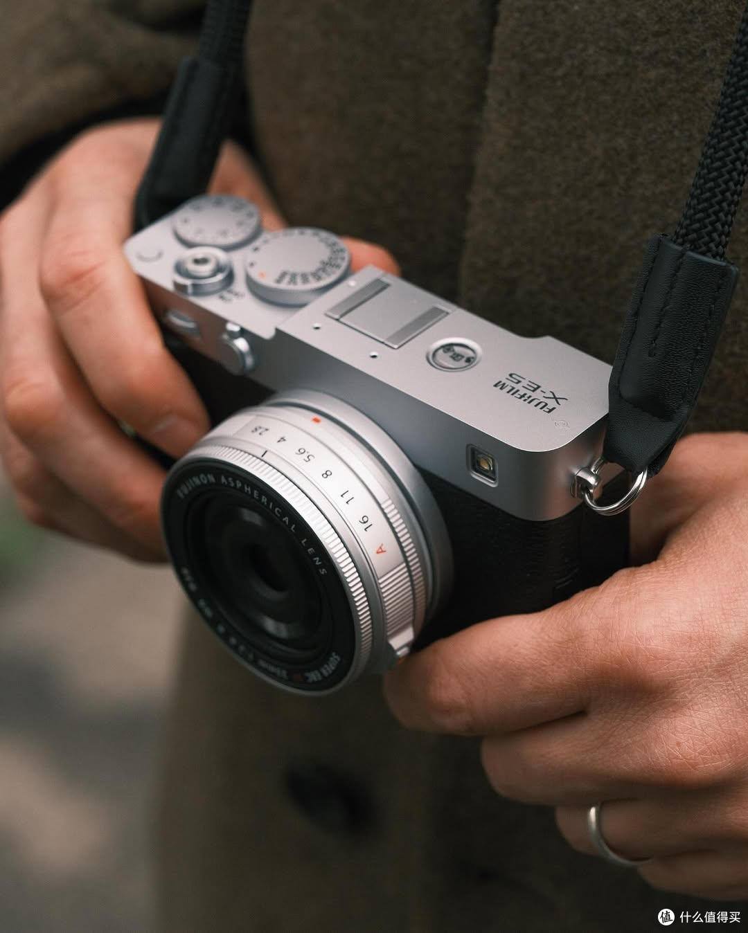 富士XE5：换壳 X100 还是换芯套路？胶片味、饥饿感与一万元门票_相机_什么值得买