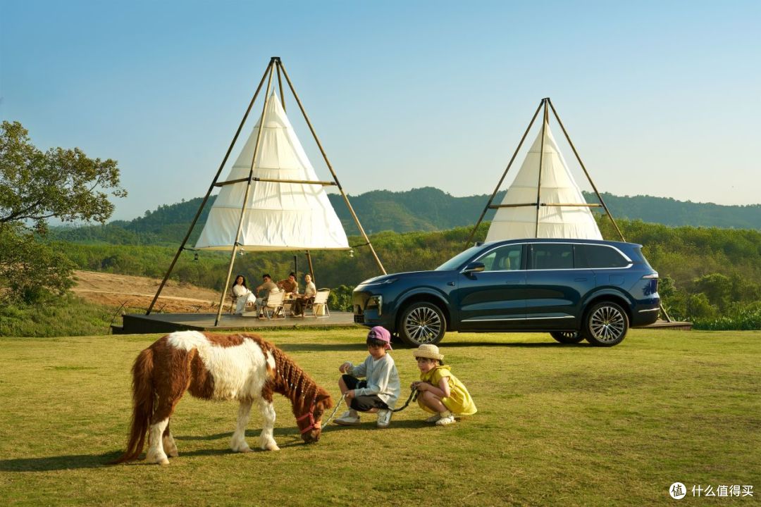 深蓝S09对比理想L8：谁才是30万级家庭六座SUV的版本答案？_SUV_什么值得买