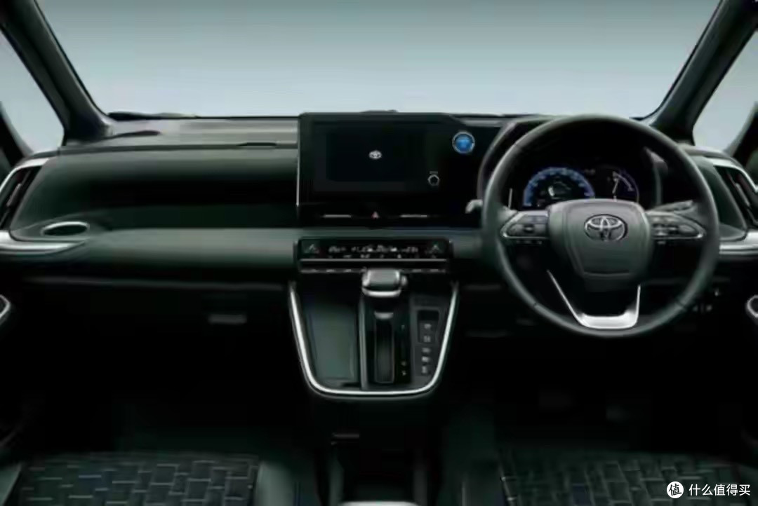 2025款丰田Voxy深度解析：家用MPV的“全能战士”来了！_MPV_什么值得买