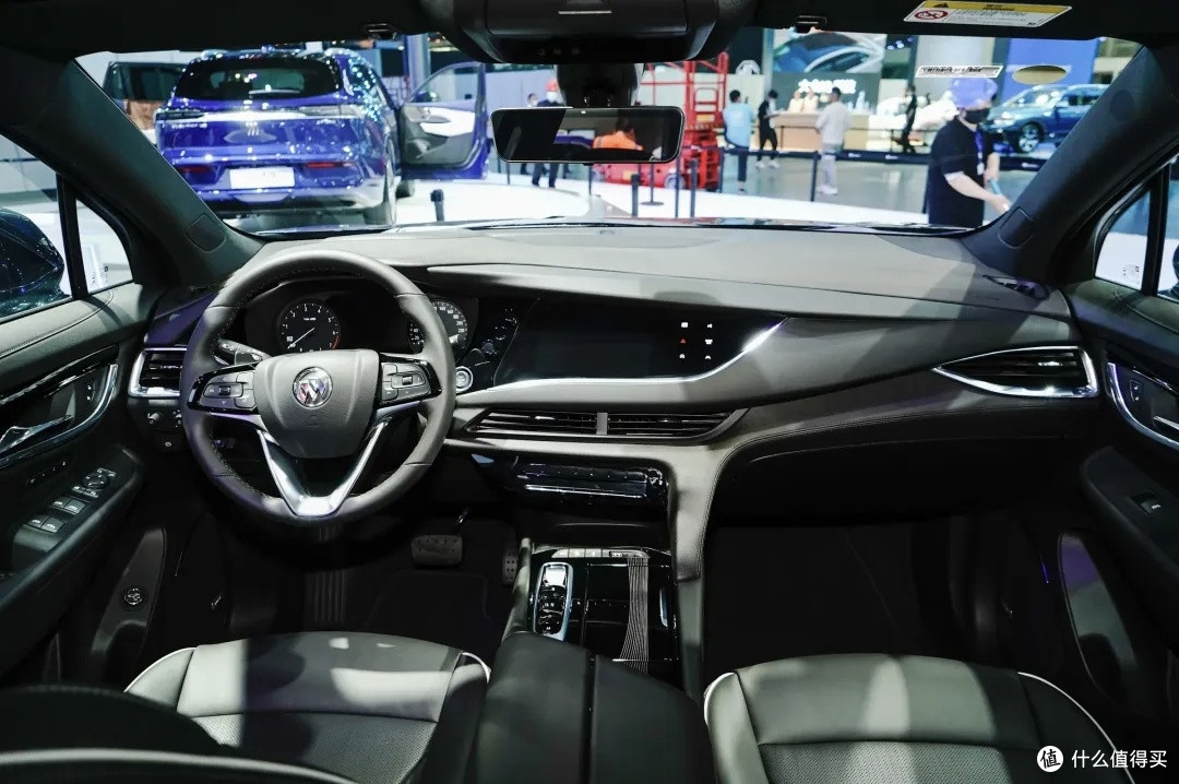 18万买“凯迪拉克XT6”，配2.0T+9AT+7座，连静音都是深海级_中大型SUV_什么值得买