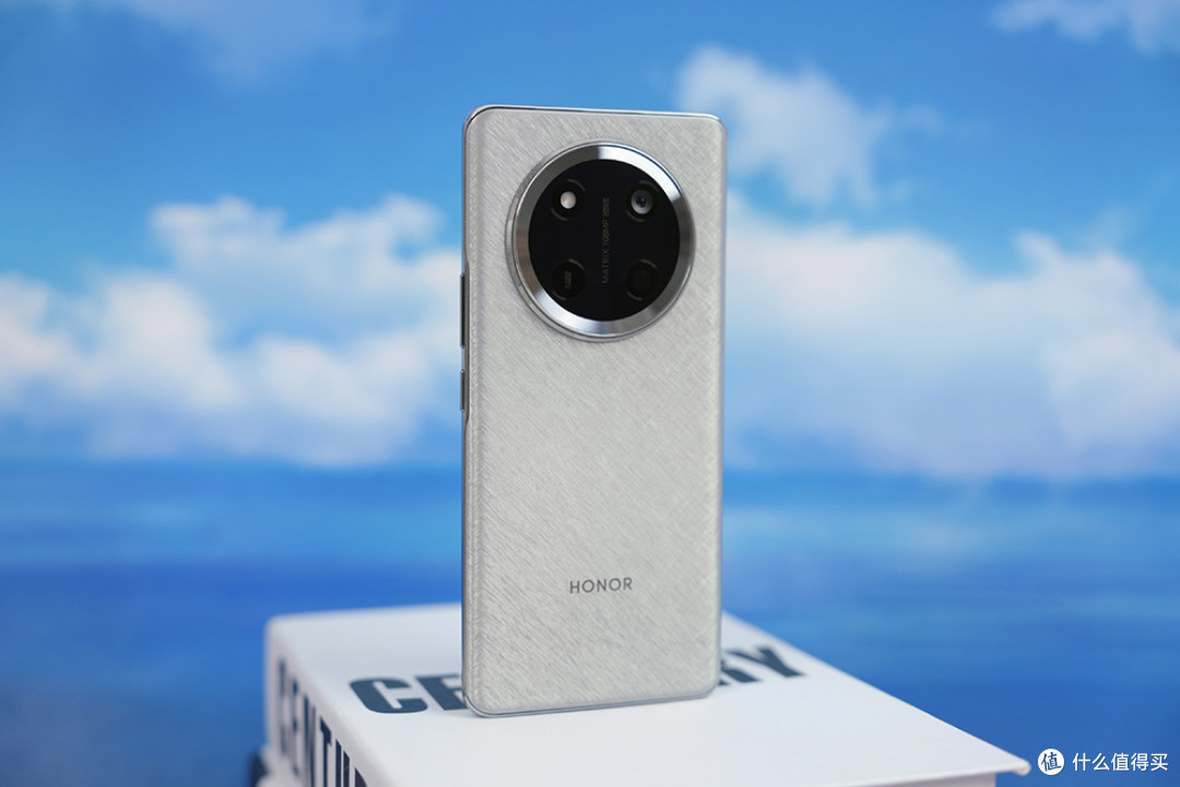 8300mAh超大电池+80W！荣耀刚公布的千元机，也太强了_安卓手机_什么值得买