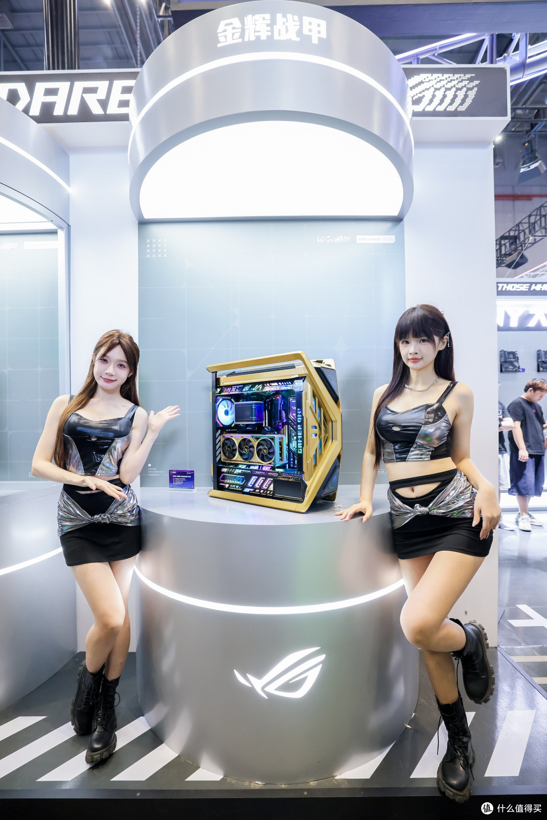 华硕ROG×初音未来全家桶空降BW2025！ROG和初音未来联名产品推出_主板_什么值得买