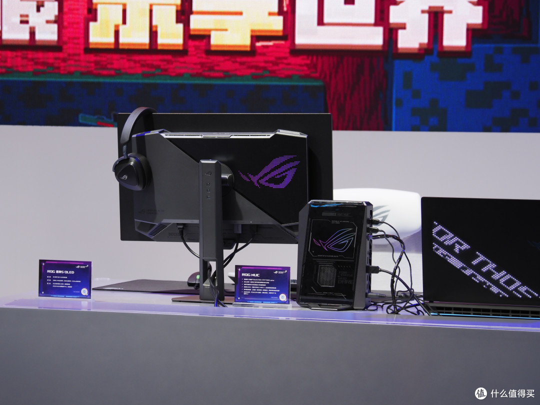华硕ROG×初音未来全家桶空降BW2025！ROG和初音未来联名产品推出_主板_什么值得买
